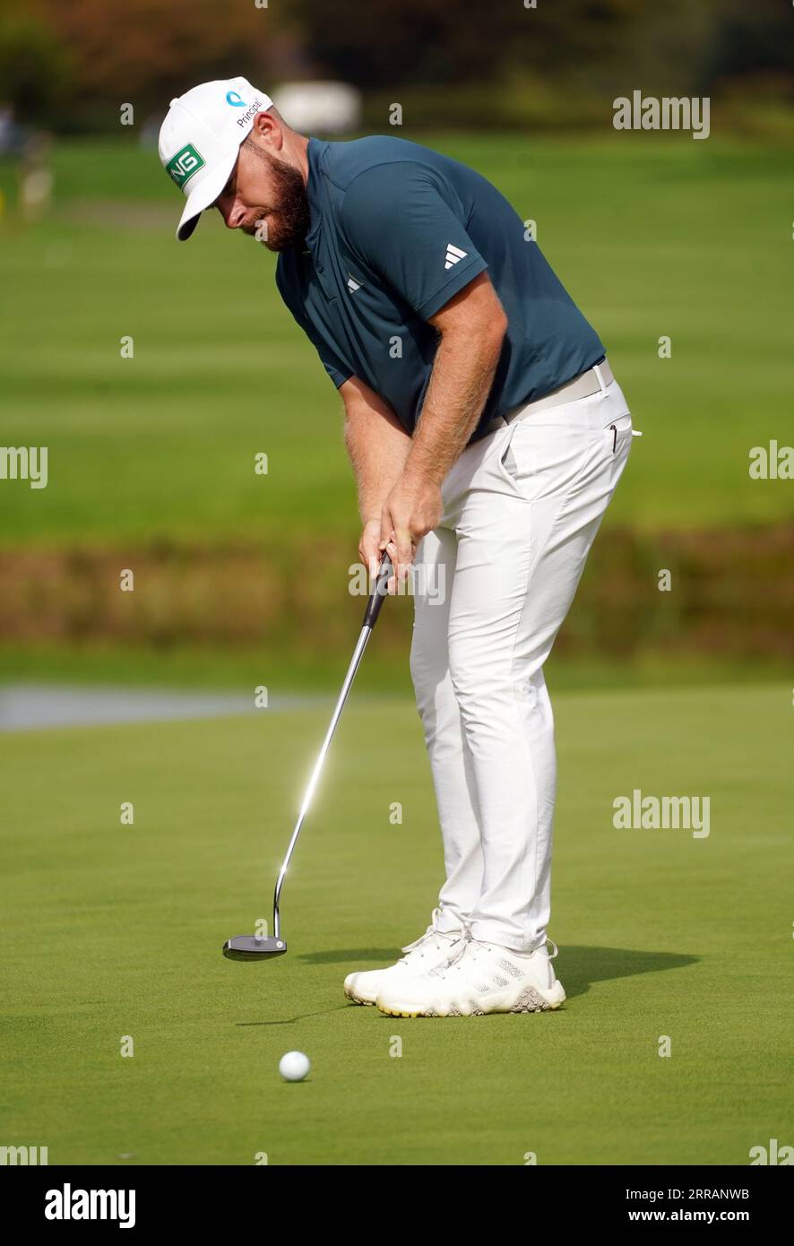 Tyrrell Hatton putts on the 7th during day one of the 2023 Horizon ...