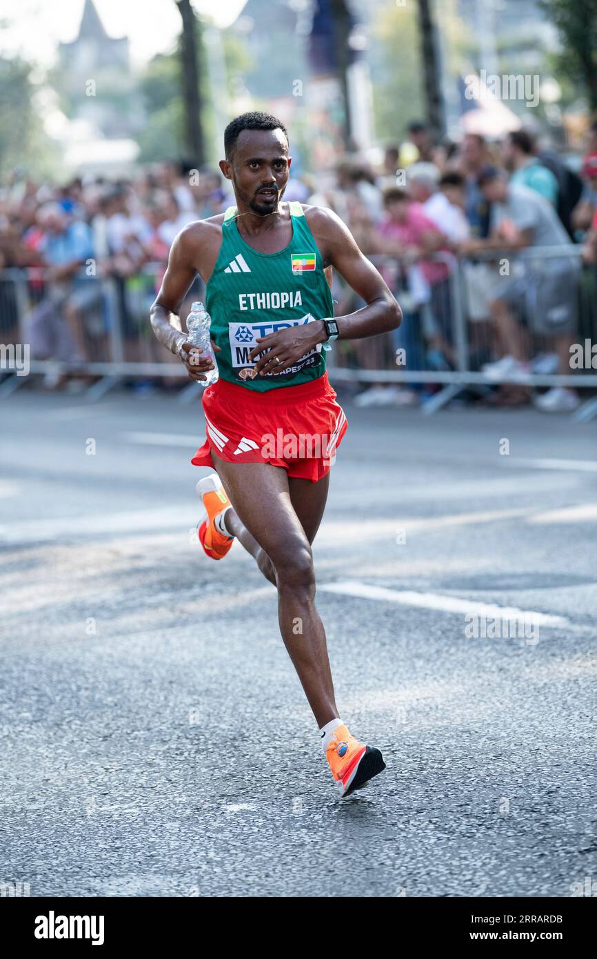 Milkesa Mengesha of Ethiopia competing in the men’s marathon on day 9 ...