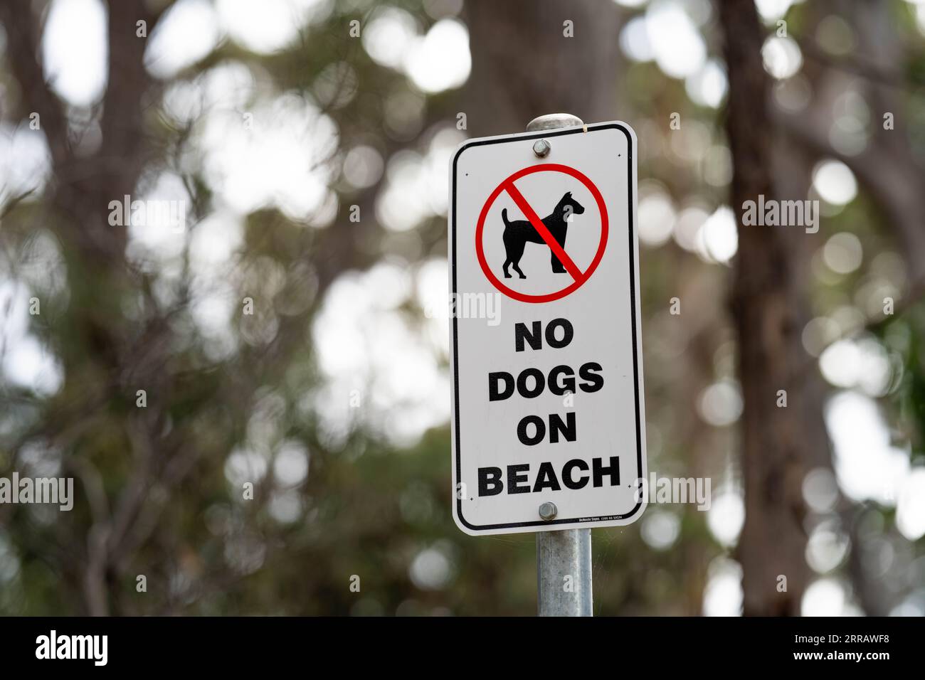 Allowed signs hi-res stock photography and images - Alamy