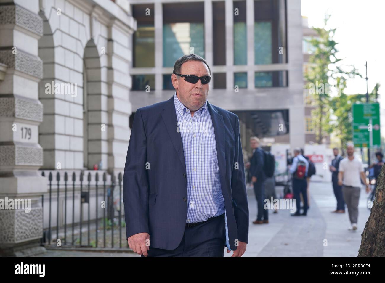 Robert Lewis, one of six Metropolitan Police officers, leaving ...