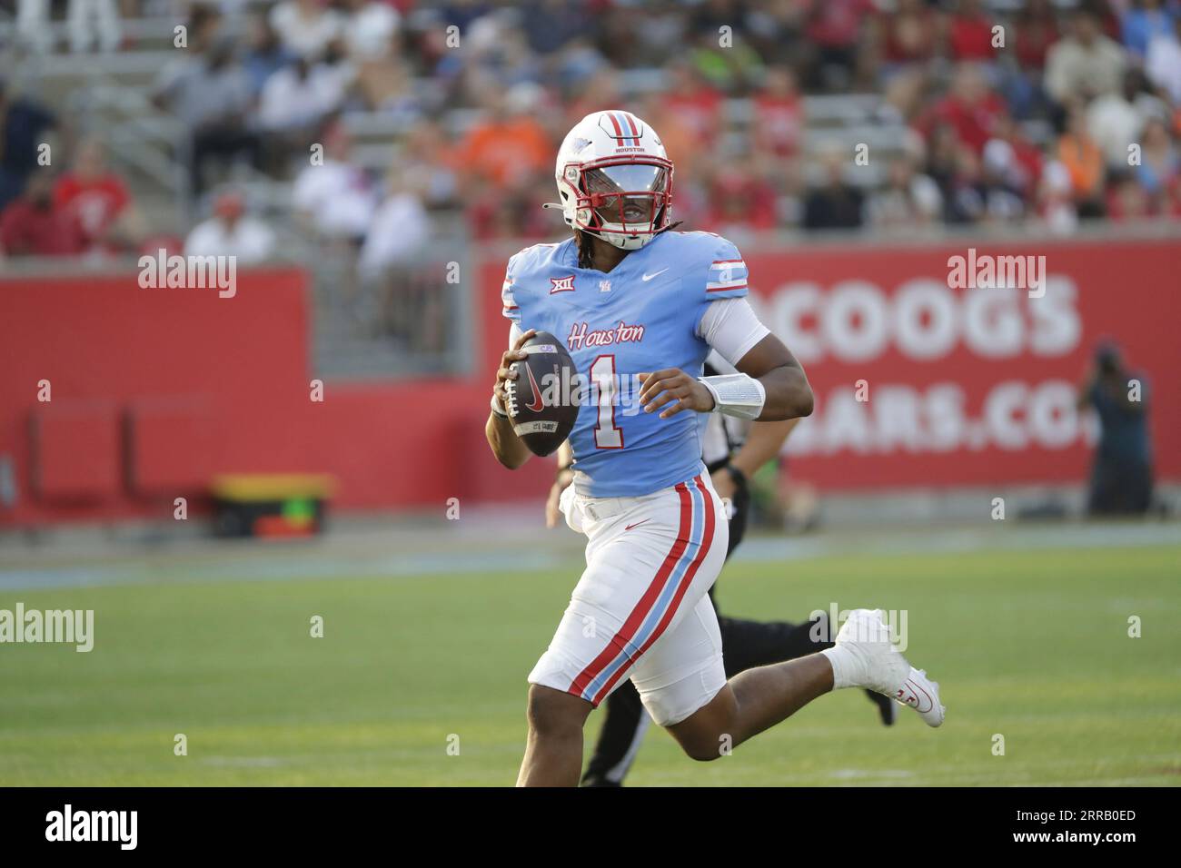 Houston quarterback Donovan Smith (1) during the first half of an NCAA ...
