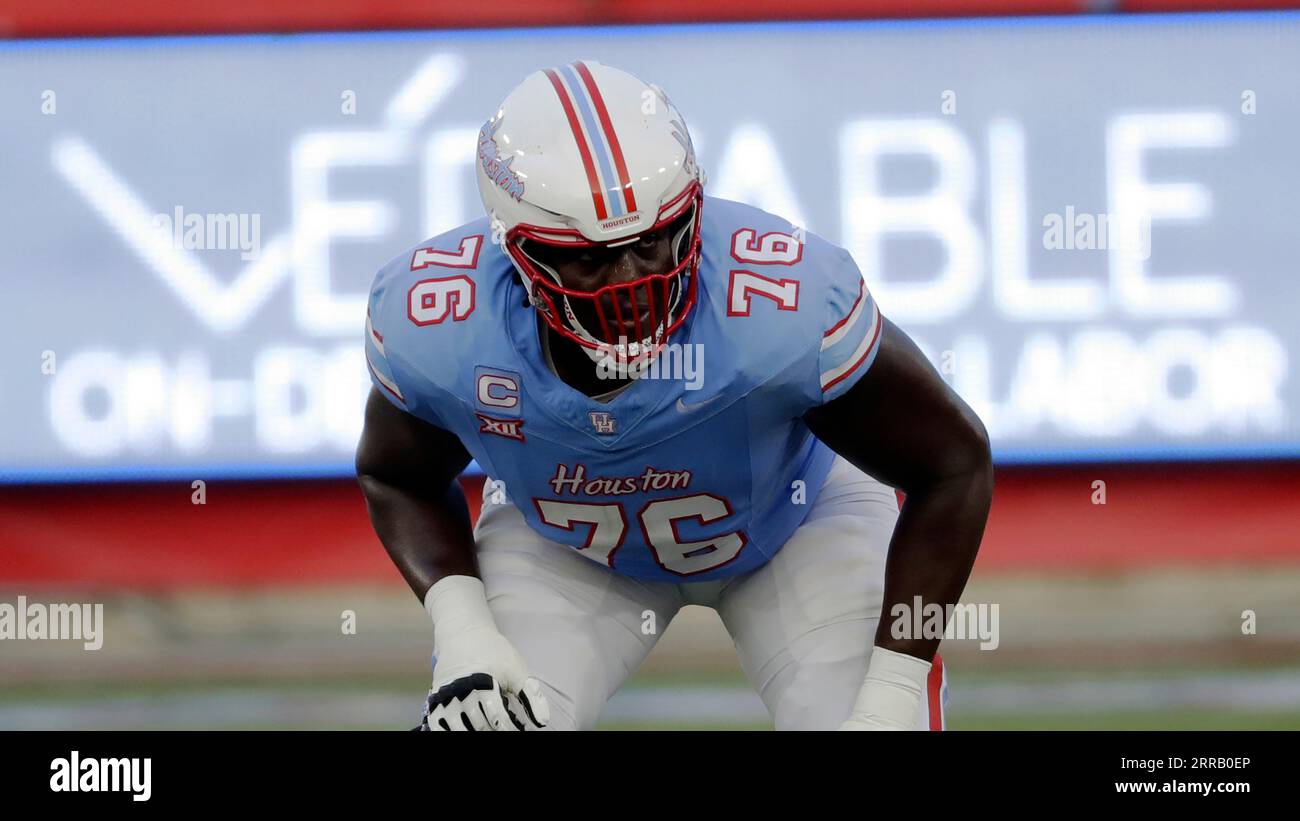Houston offensive lineman Patrick Paul (76) during the first half of an ...