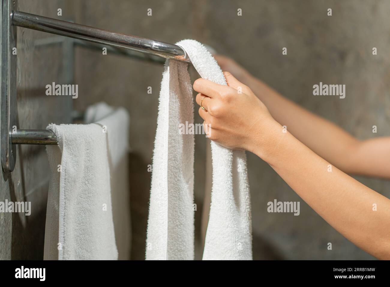 Towel rail shower hi-res stock photography and images - Alamy