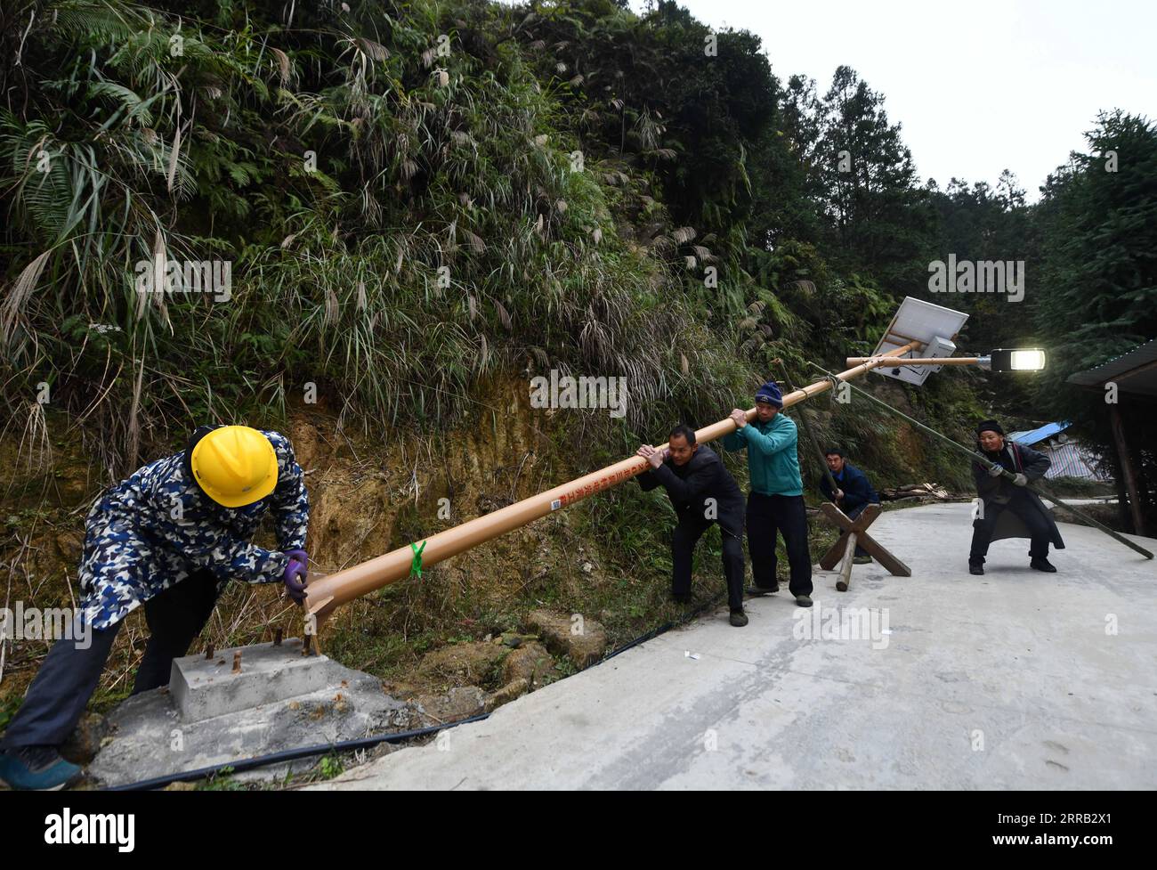 Solar powered street lamp hi-res stock photography and images - Alamy