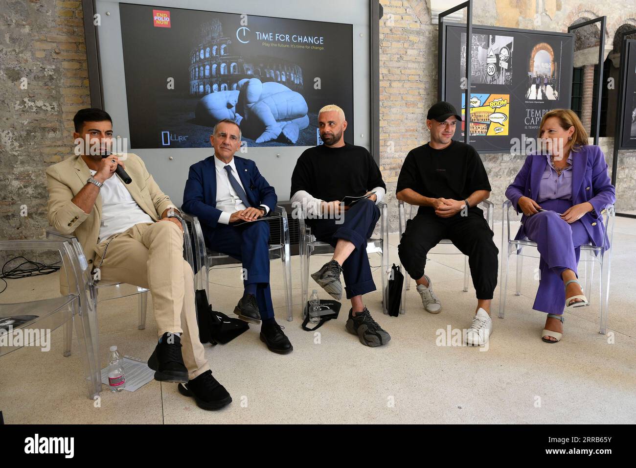 Alberto cecchini hi-res stock photography and images - Alamy