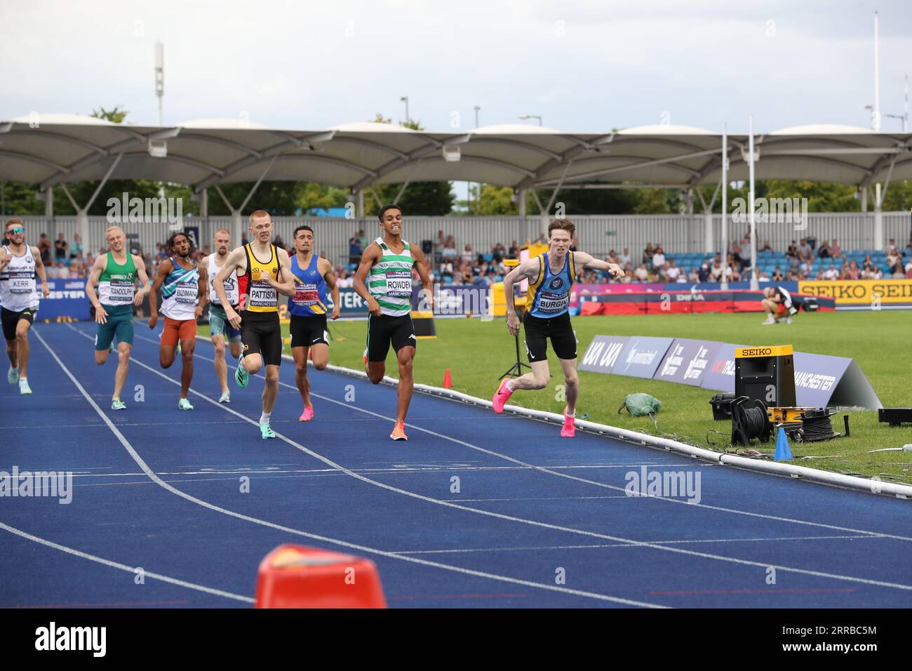 Daniel Rowden winning the 800m final from Ben Pattison at the UK ...
