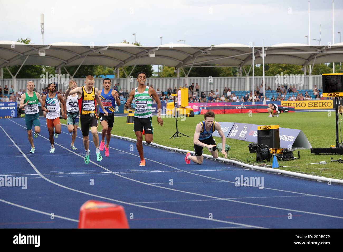 Daniel Rowden winning the 800m final from Ben Pattison at the UK ...