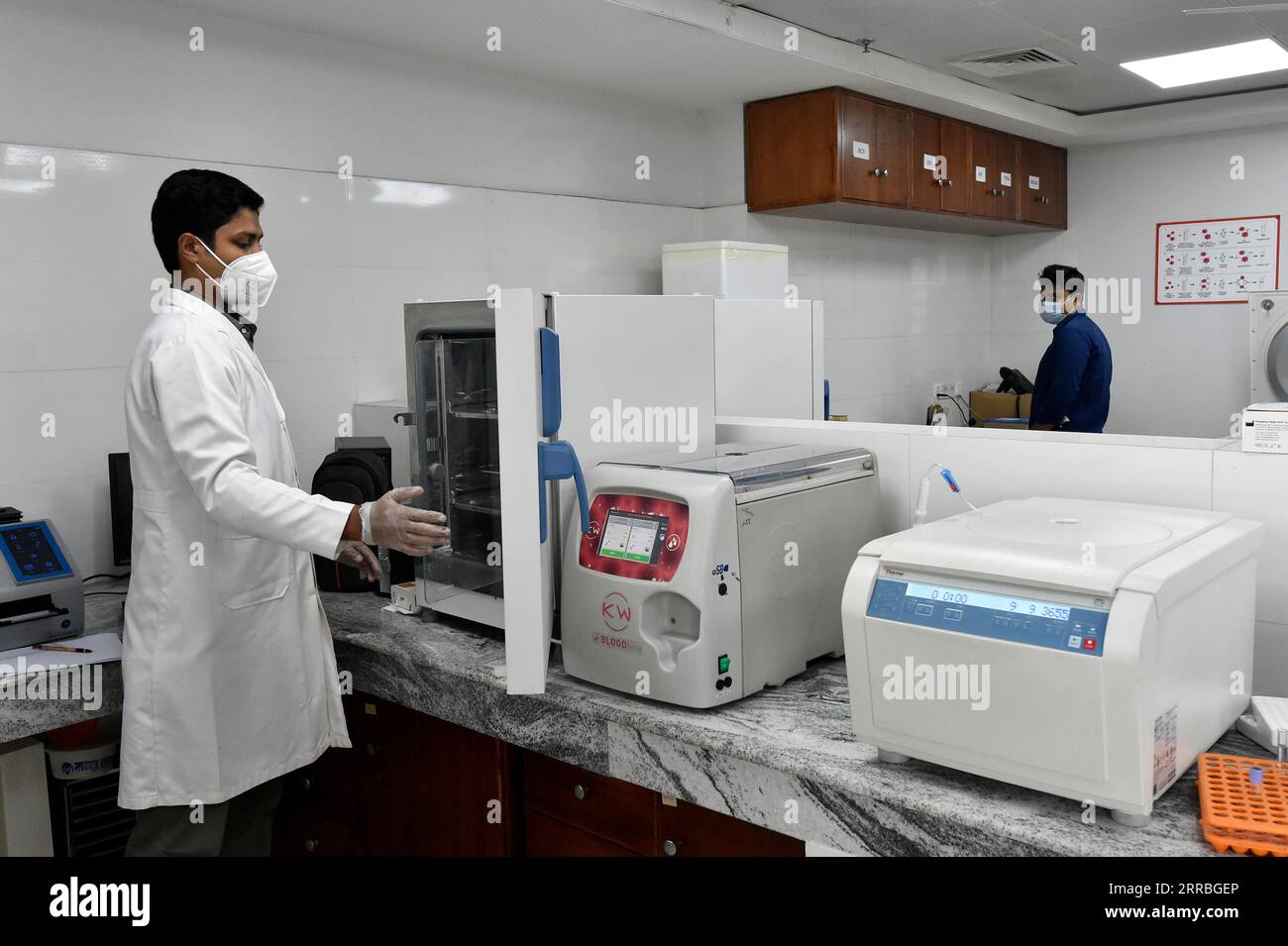 Hospital de bangladesh hi-res stock photography and images - Alamy