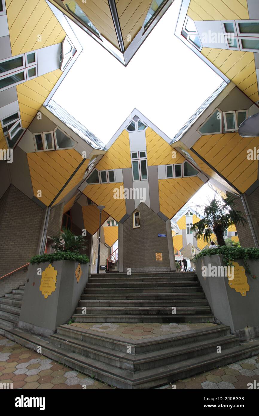 Rotterdams modern architecture hi-res stock photography and images - Alamy