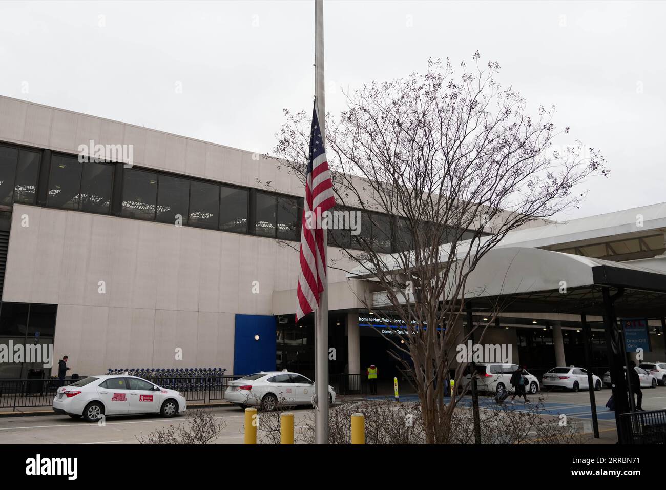 United flag at half mast at hartsfield jackson atlanta international ...