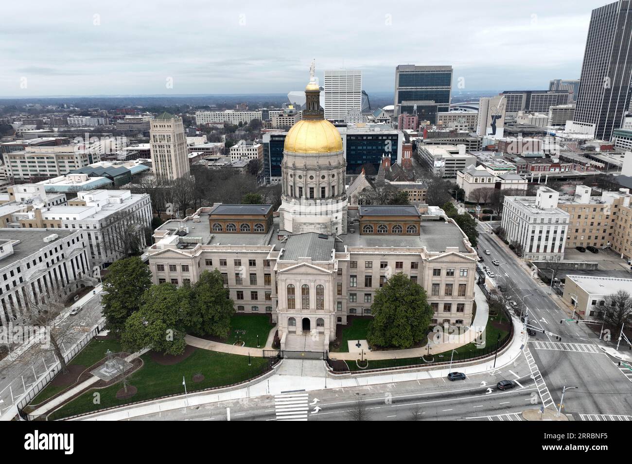 Atlanta georgia state capitol aerial hi-res stock photography and ...