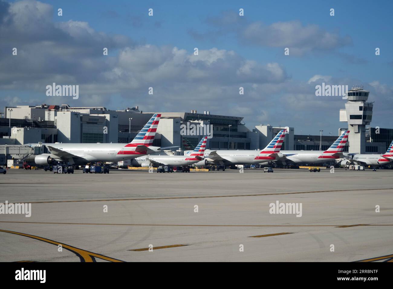 American airlines planes parked at concourse gates miami international ...