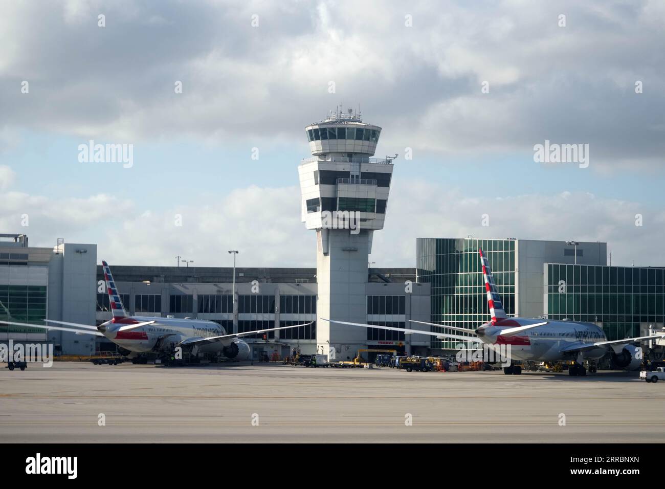 American airlines planes parked at concourse gates miami international ...