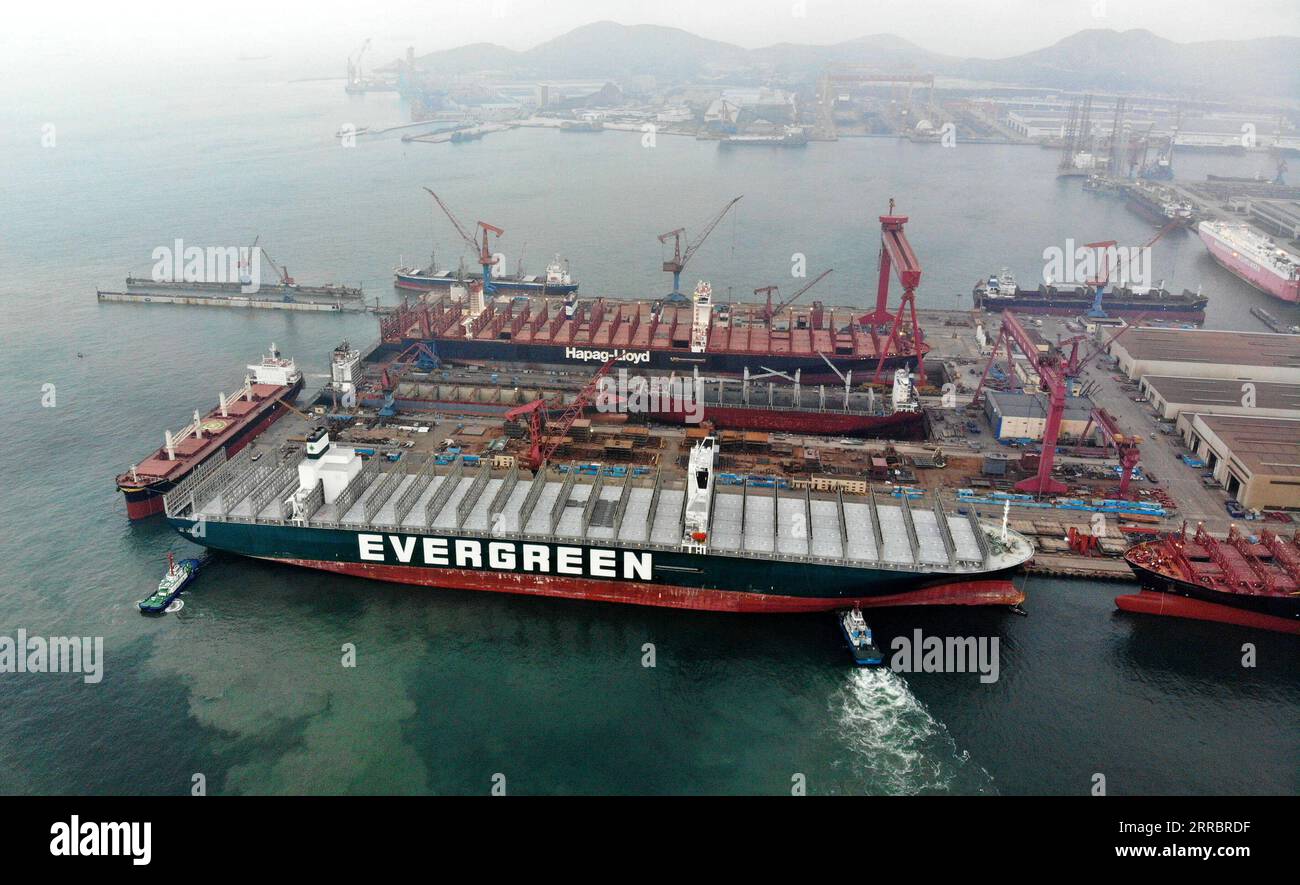 Ever given suez aerial hi-res stock photography and images - Alamy