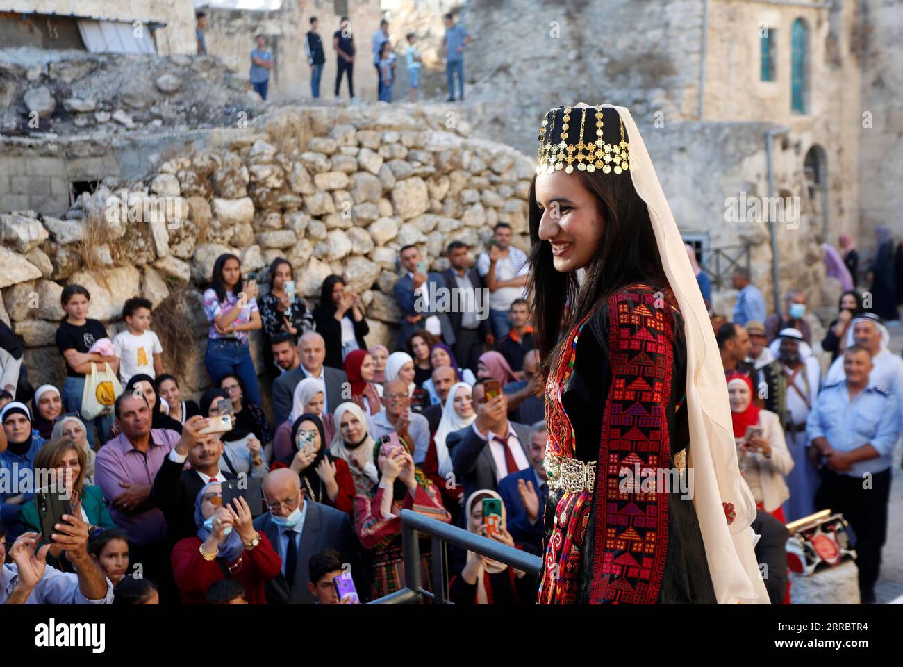 Palestinian model hi-res stock photography and images - Alamy