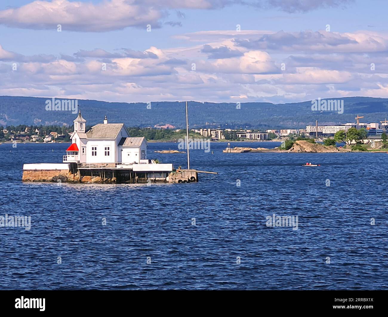 Panorama view over a small bay with summer houses and jetties in Oslo ...