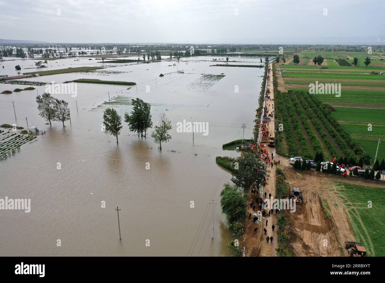 Newschina shanxi hejin flood hi-res stock photography and images - Alamy