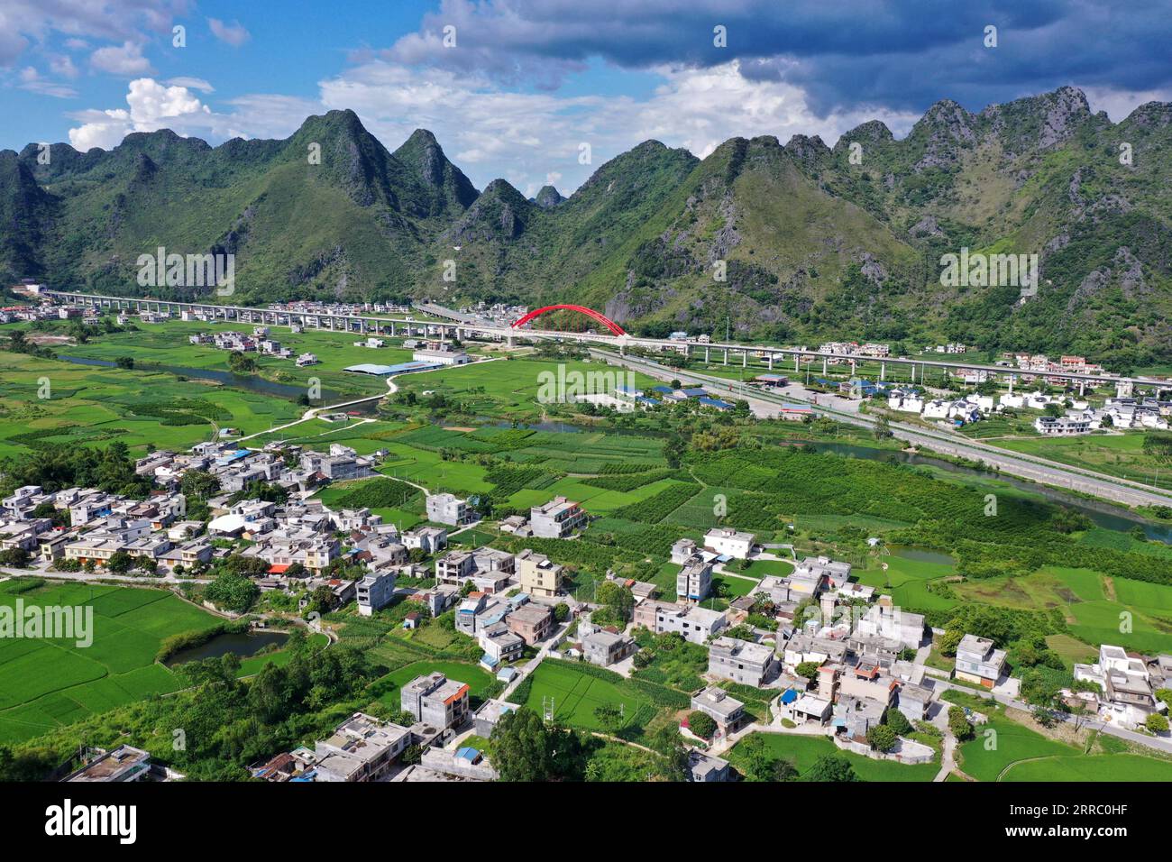 Gaoling hi-res stock photography and images - Alamy