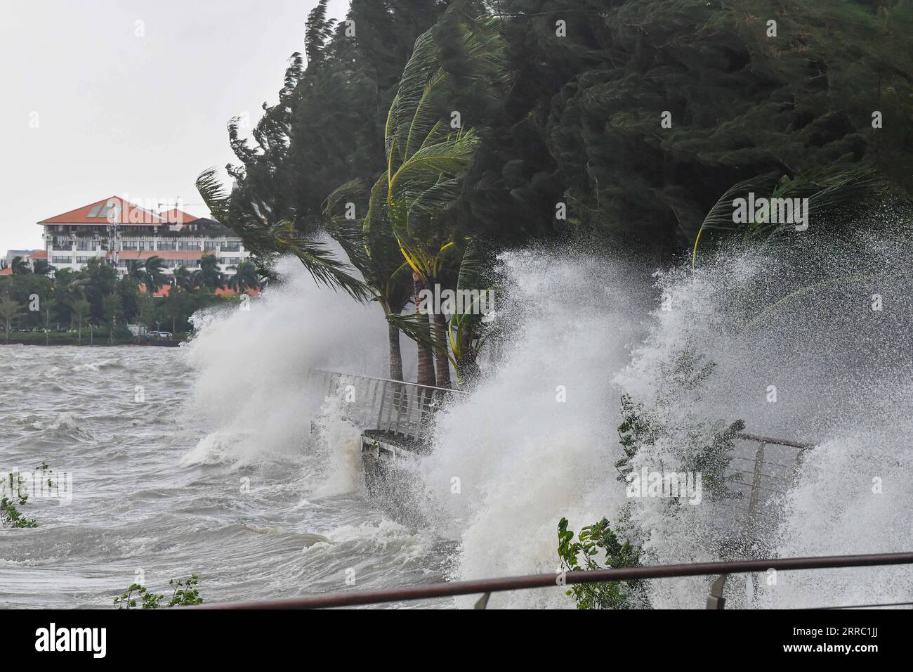 Kompasu landfal hi-res stock photography and images - Alamy