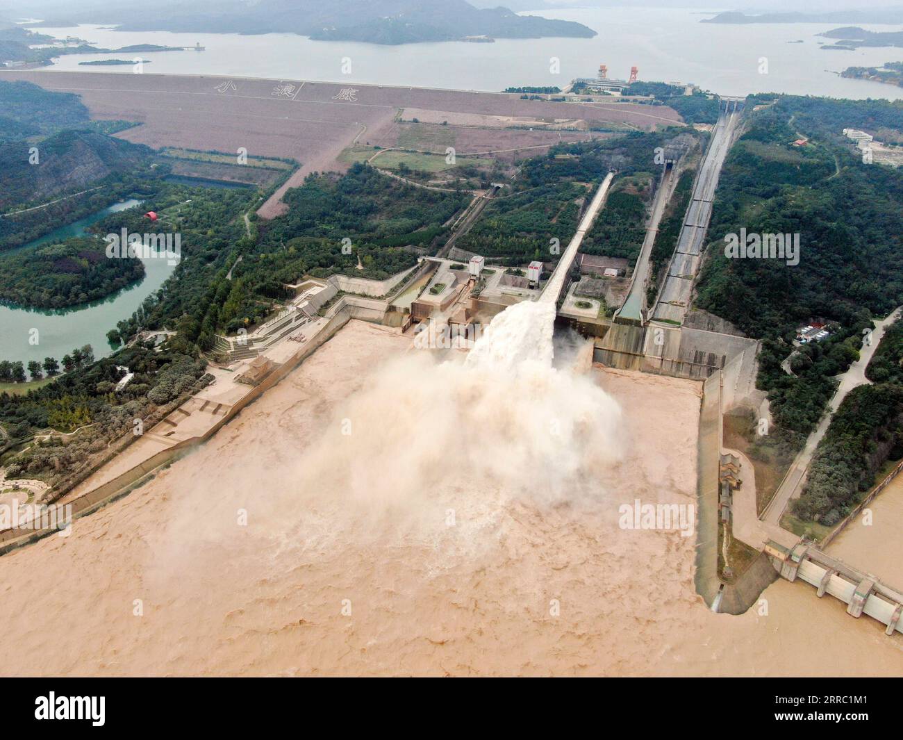Aerial dam china hi-res stock photography and images - Alamy