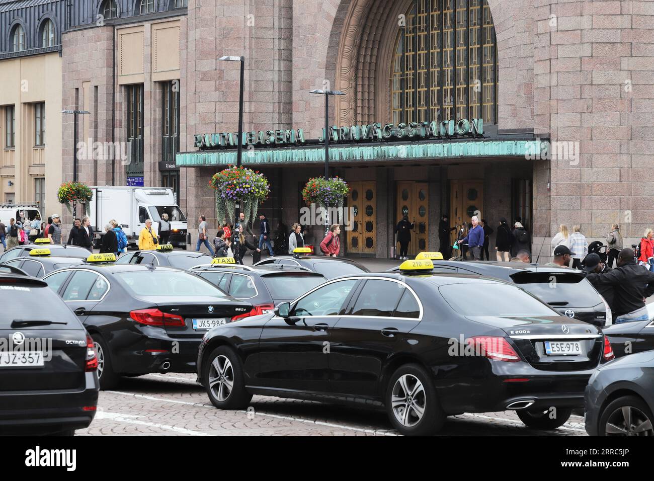 Helsinki taxi stand hi-res stock photography and images - Alamy