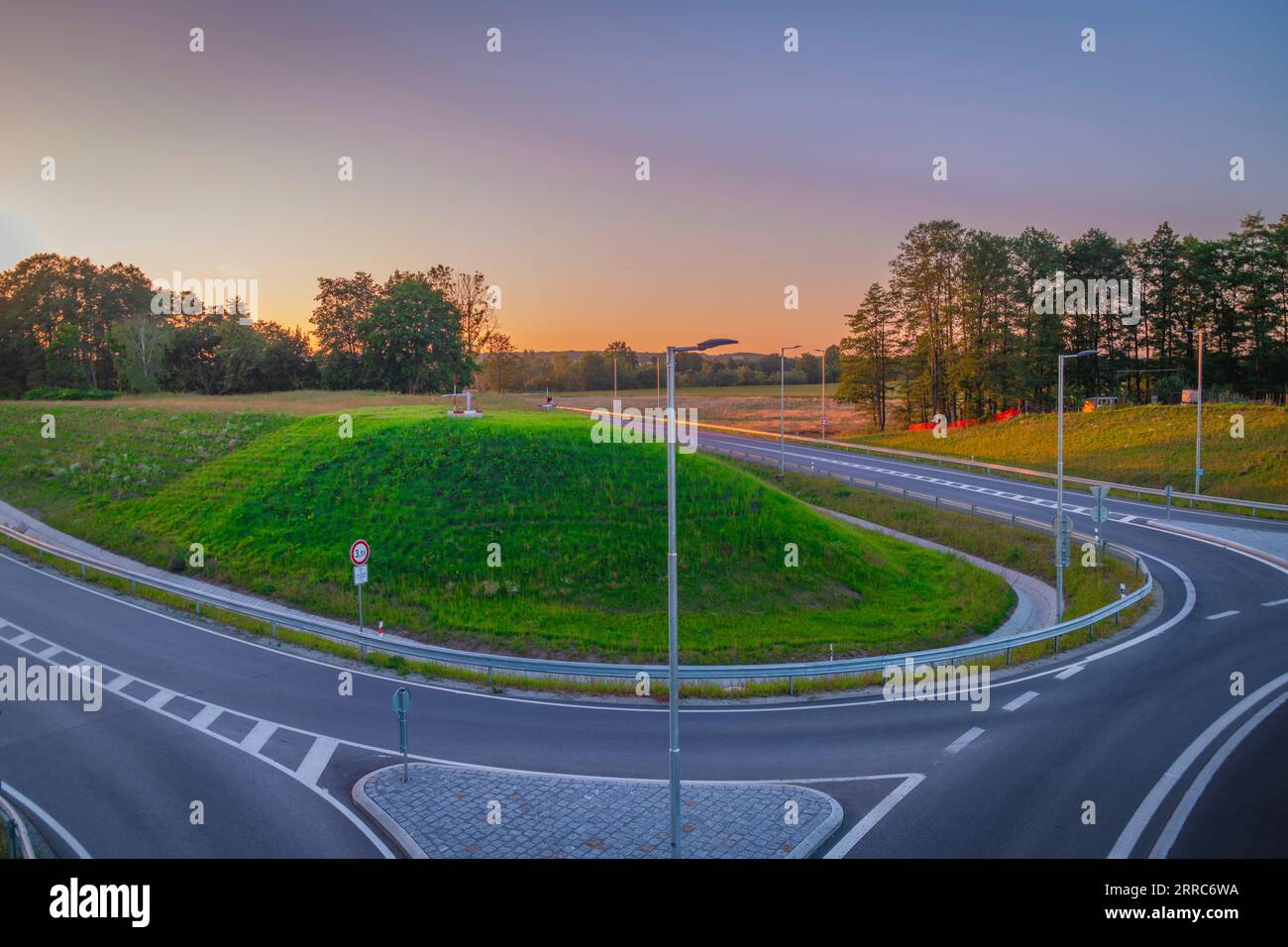 New traffic circle hi-res stock photography and images - Alamy
