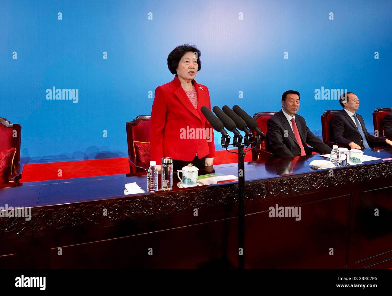 Chunlan opening hi-res stock photography and images - Alamy