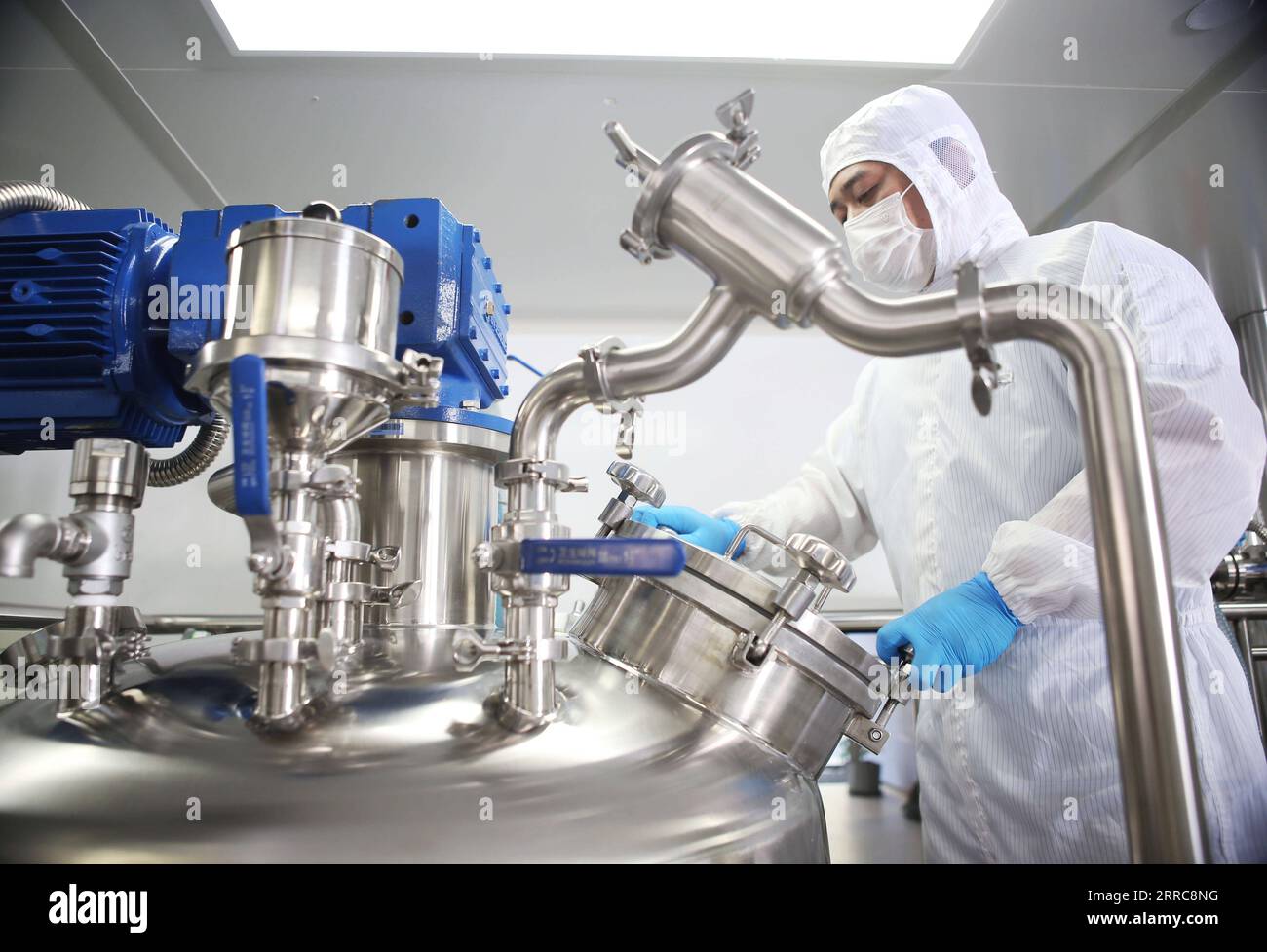 Doterra hi-res stock photography and images - Alamy