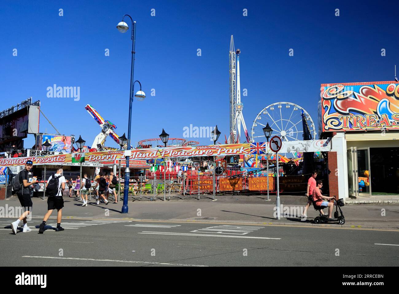 Fun Fair, Barry Island Pleasure Park. Sept 2023. cym Stock Photo - Alamy