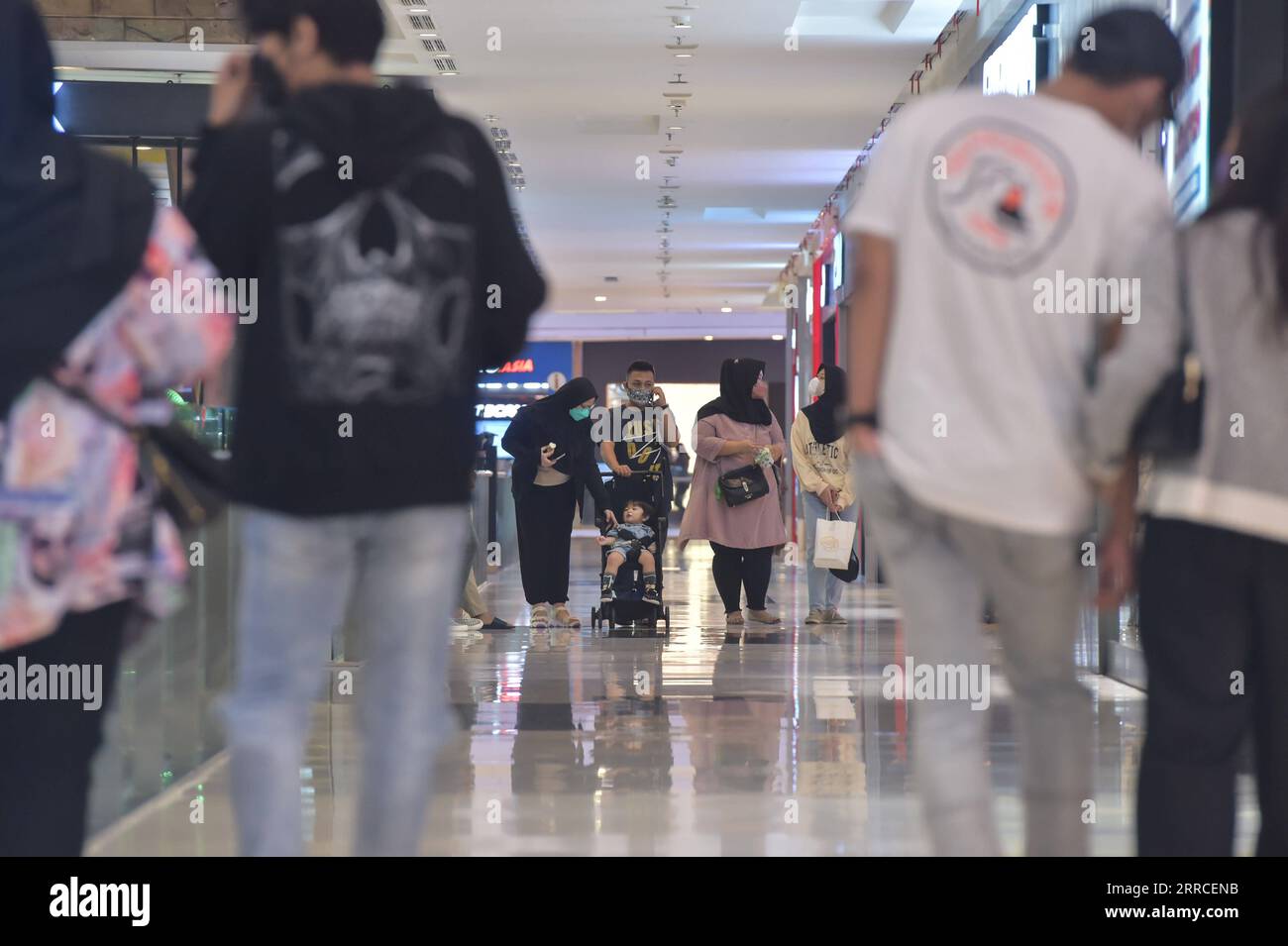 Jakarta shopping mall grand indonesia hi-res stock photography and ...
