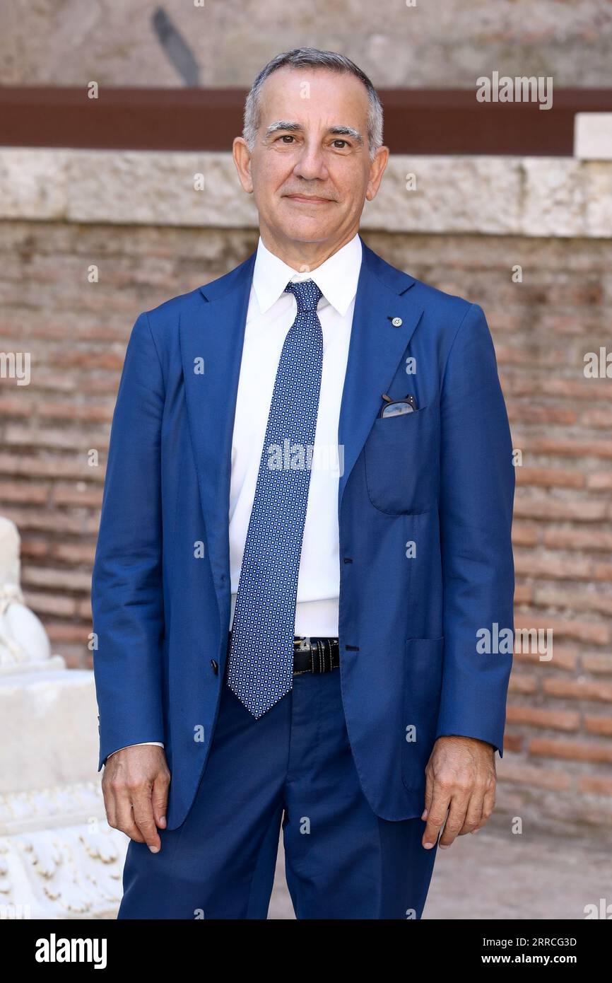 Alberto cecchini hi-res stock photography and images - Alamy