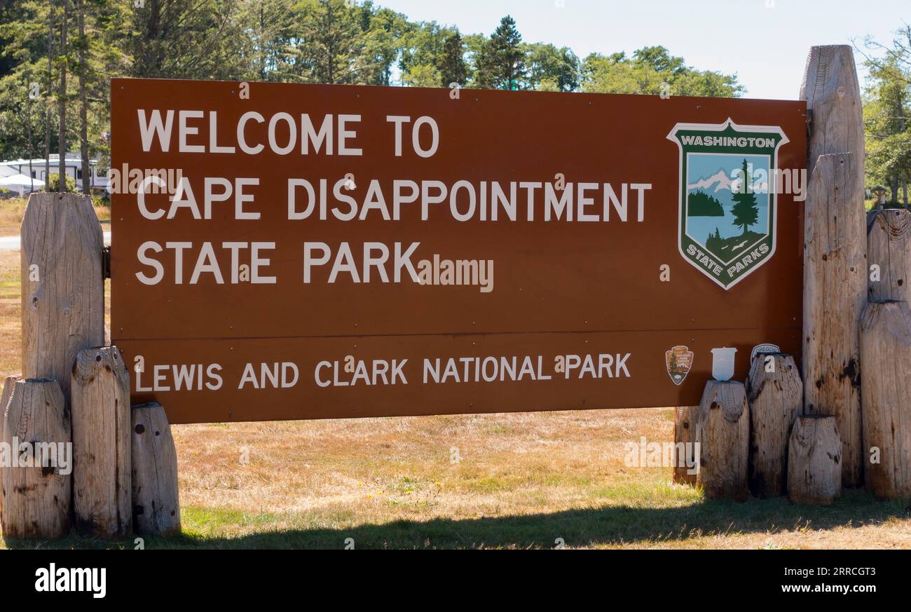 ILLWACO, WASHINGTON, USA - Cape Disappointment State Park sign Stock ...