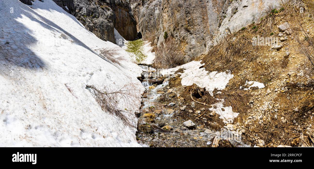 Snow Covered Little Falls, Spring Mountains, National Recreation Area ...