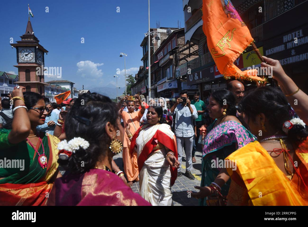 Indian Hindu women dance while participating in the Hindu religious ...