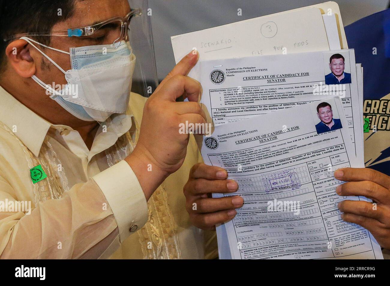 211115 -- MANILA, Nov. 15, 2021 -- Representatives of Philippine ...