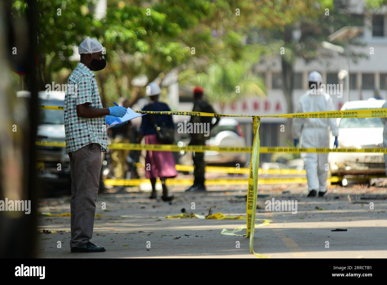 Bomb scene investigators hi-res stock photography and images - Alamy