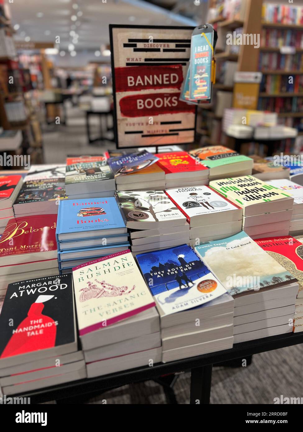 School library books censorship hi-res stock photography and images - Alamy