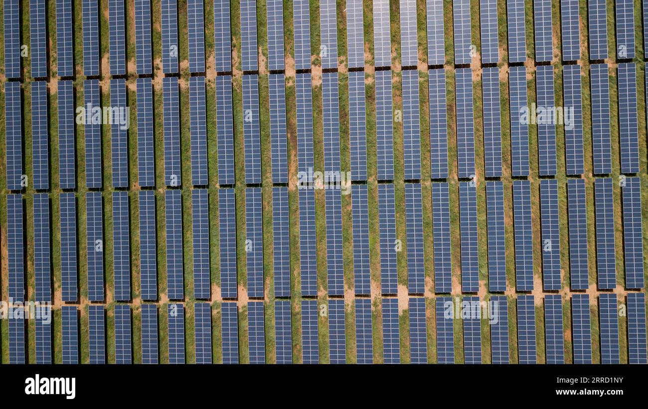 Energy coperation hi-res stock photography and images - Alamy