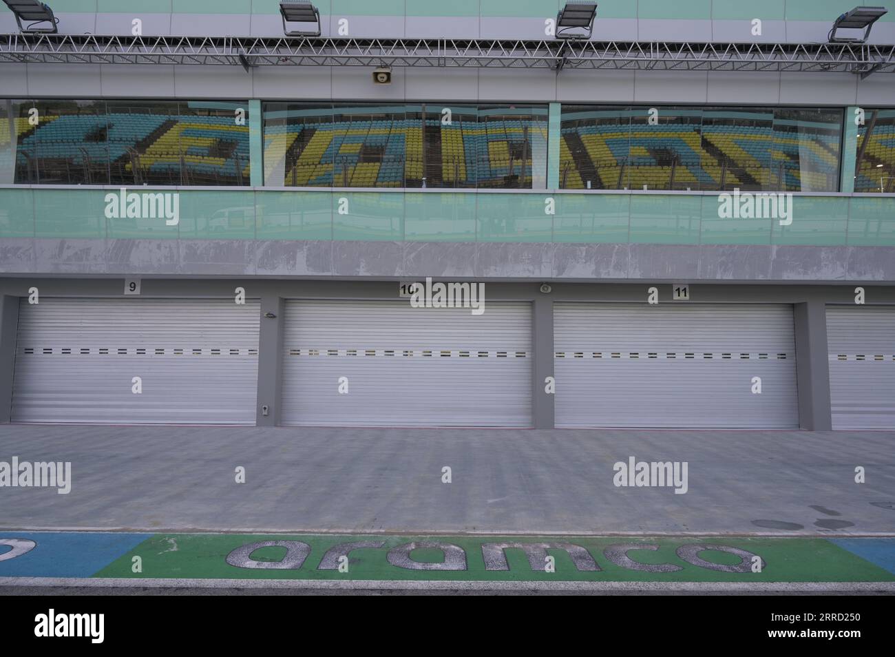 Marina Bay Formula 1 street circuit pit lane Stock Photo - Alamy