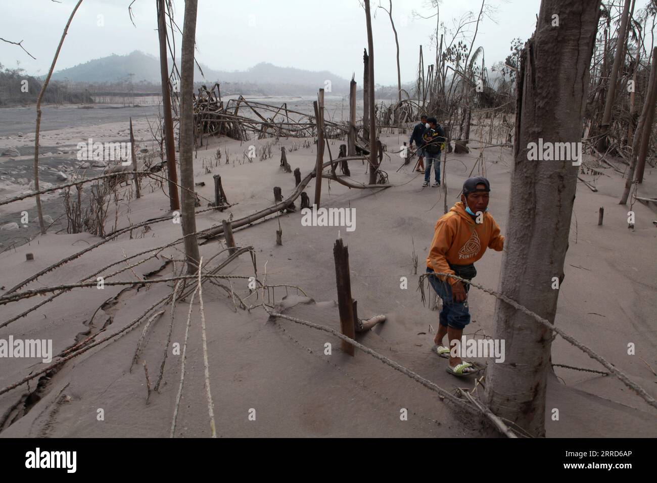 Semeru aftermath hi-res stock photography and images - Alamy