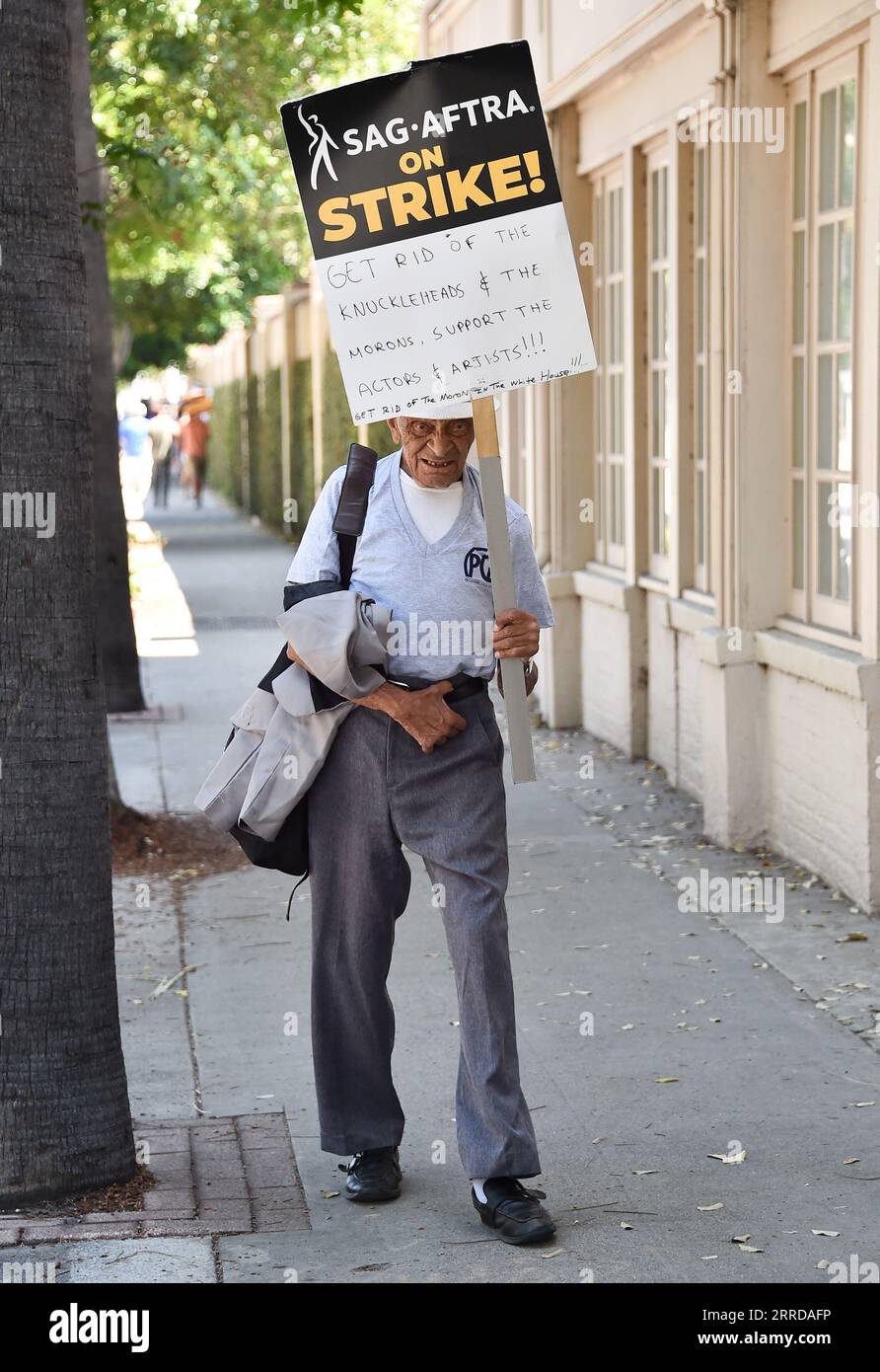 Picketting hi-res stock photography and images - Alamy
