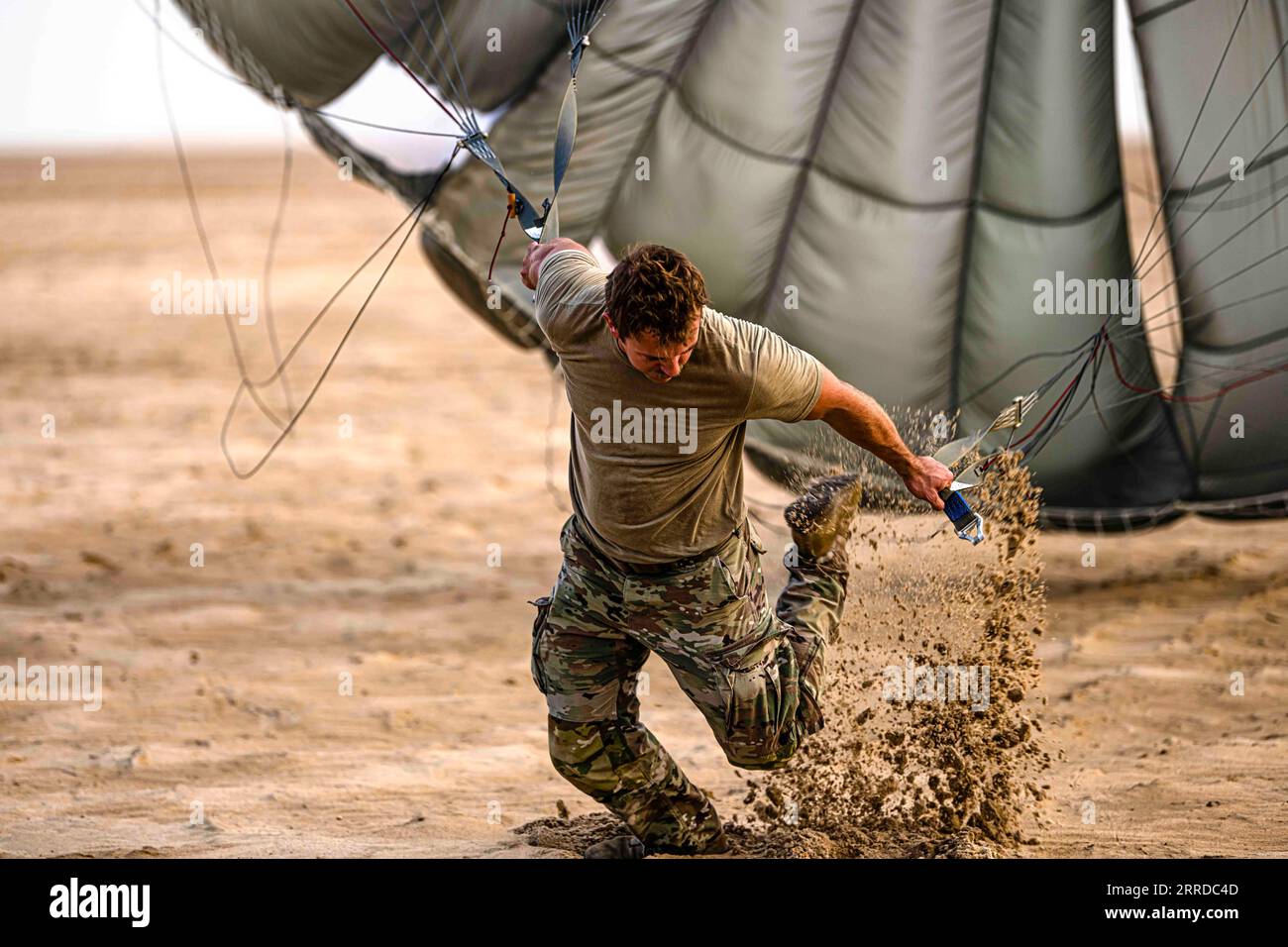 Airborne insertion exercise hi-res stock photography and images - Alamy