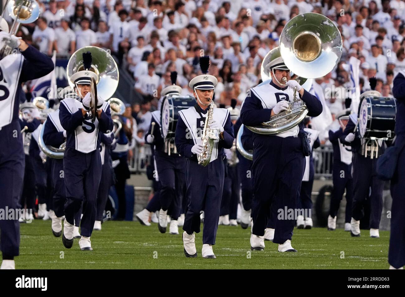 UNIVERSITY PARK, PA - SEPTEMBER 02: The Penn State Blue Band performs ...