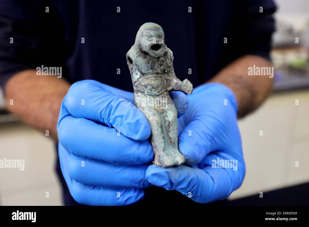 Roman shipwreck underwater hi-res stock photography and images - Alamy
