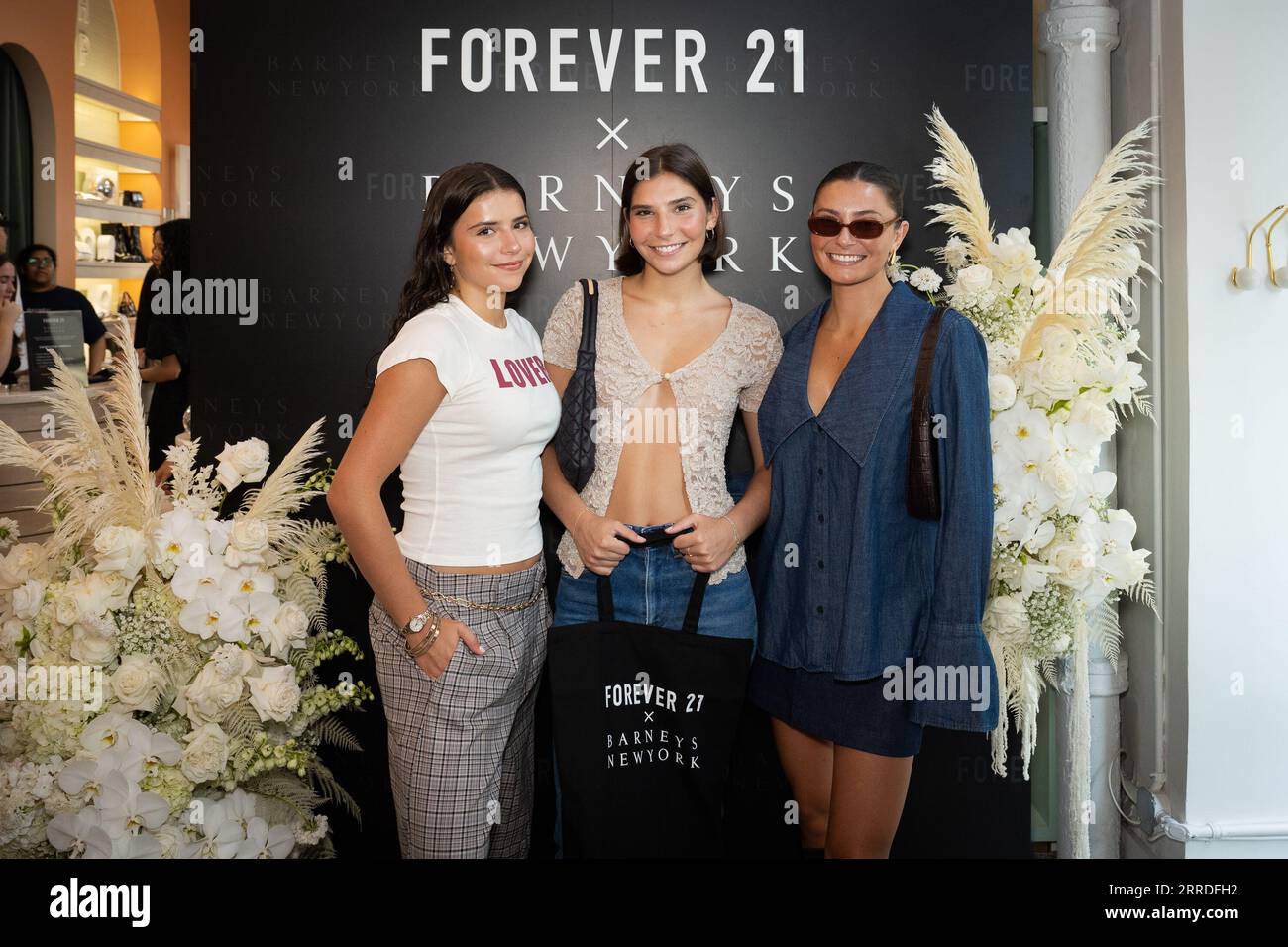 New York, USA. 21st July, 2023. Hasley Pitman, Hope Pitman, and Halle ...