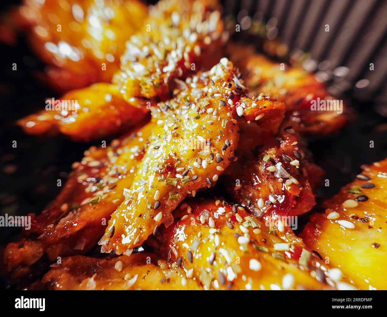 Korean chicken wings hi-res stock photography and images - Alamy
