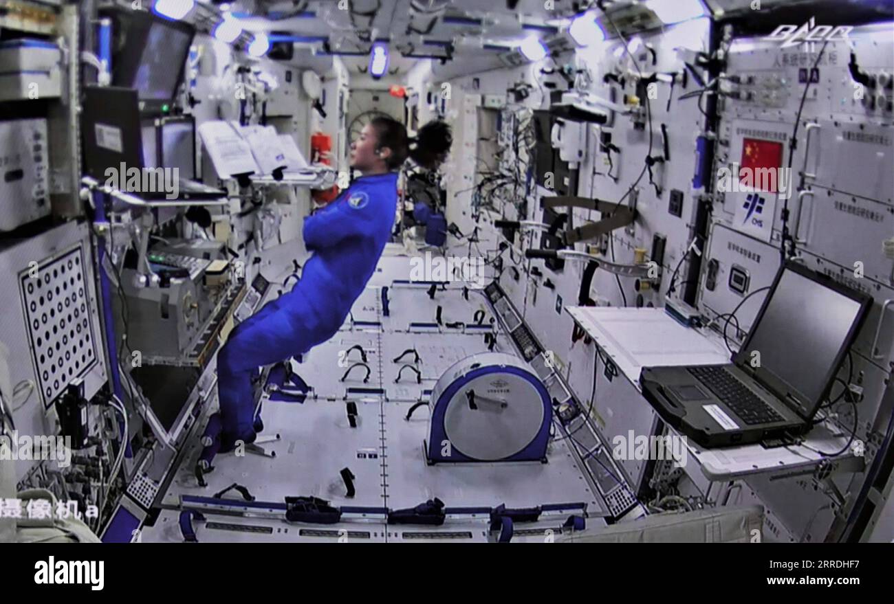 Cabin core hi-res stock photography and images - Alamy