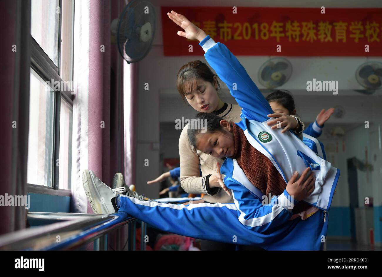 Basic language skills hi-res stock photography and images - Alamy