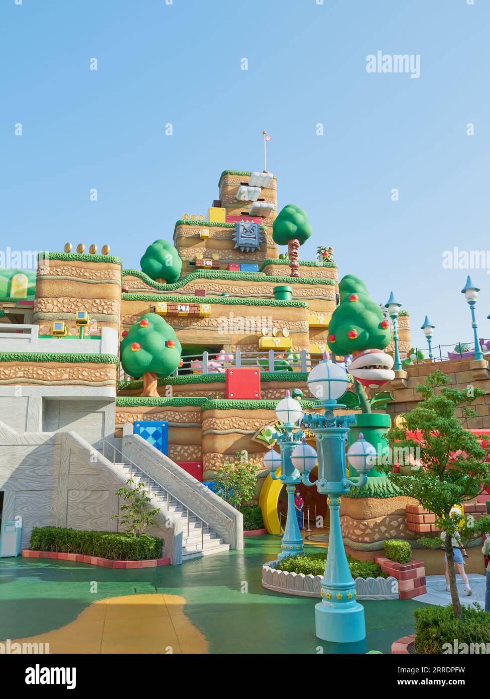 Super mario world hi-res stock photography and images - Alamy