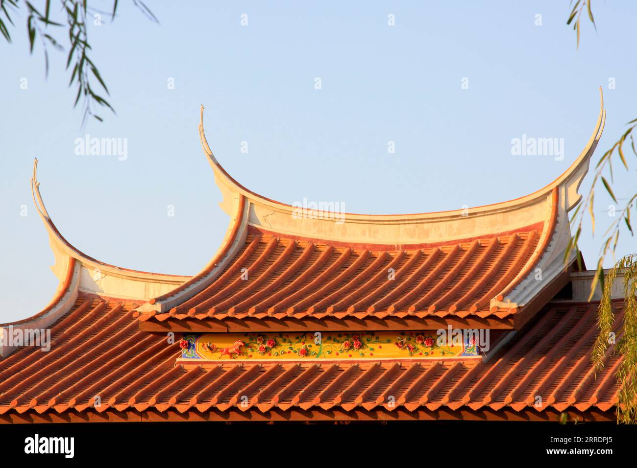 roof of Chinese traditional style Stock Photo - Alamy